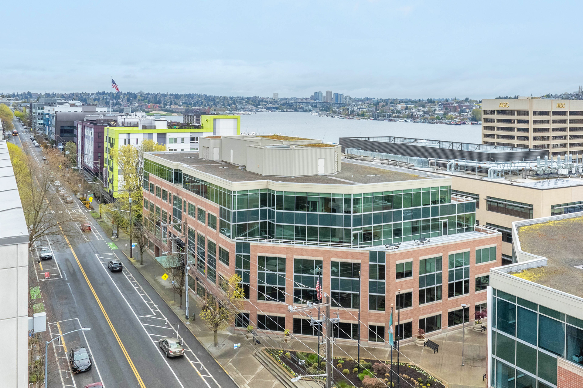 Inside Look: Lake Union in Seattle, WA | Industrious Office